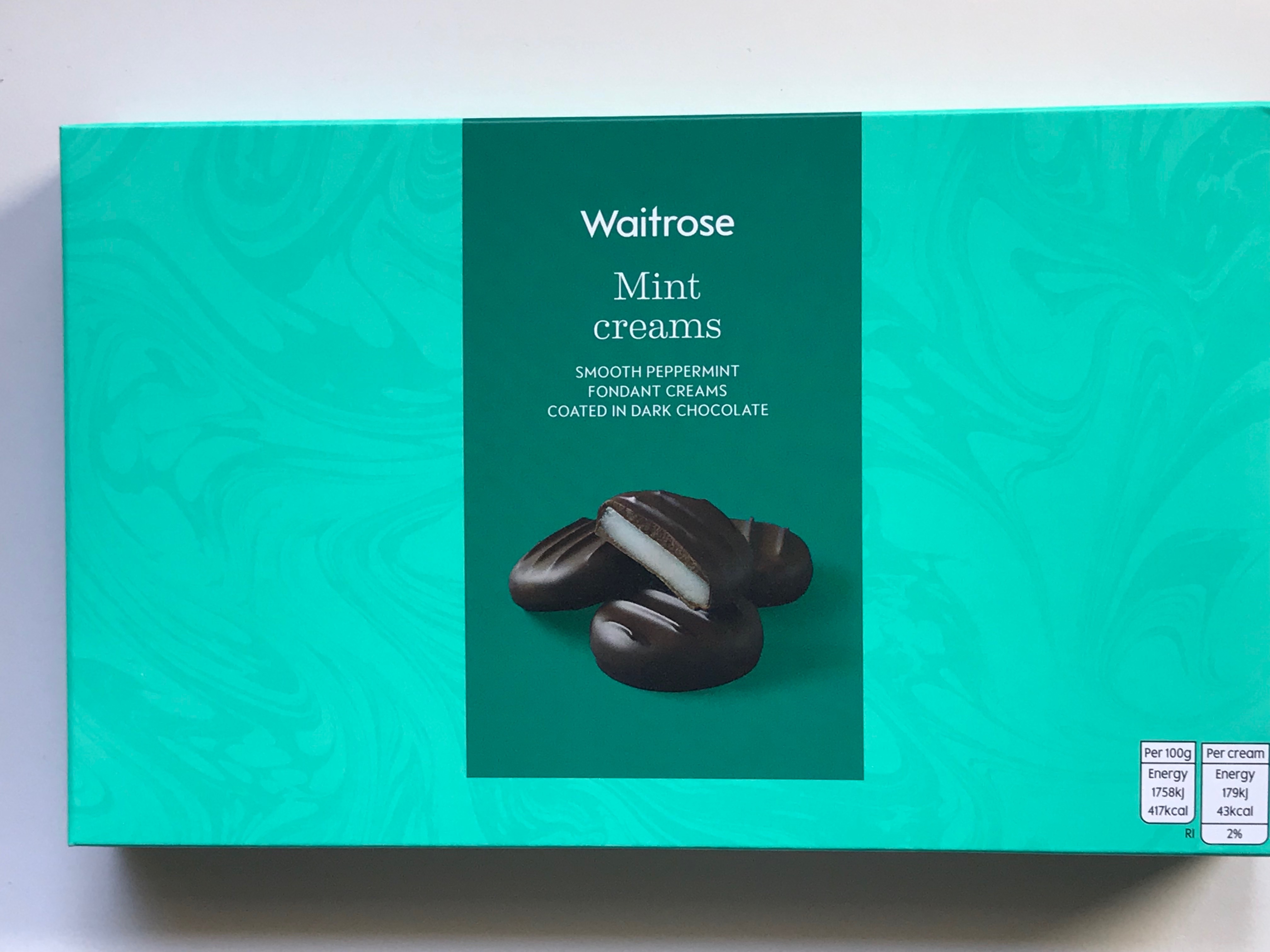 Σοκολάτα μαύρη μπουκιές με γέμιση Μέντα Mint Creams Waitrose (200 g)